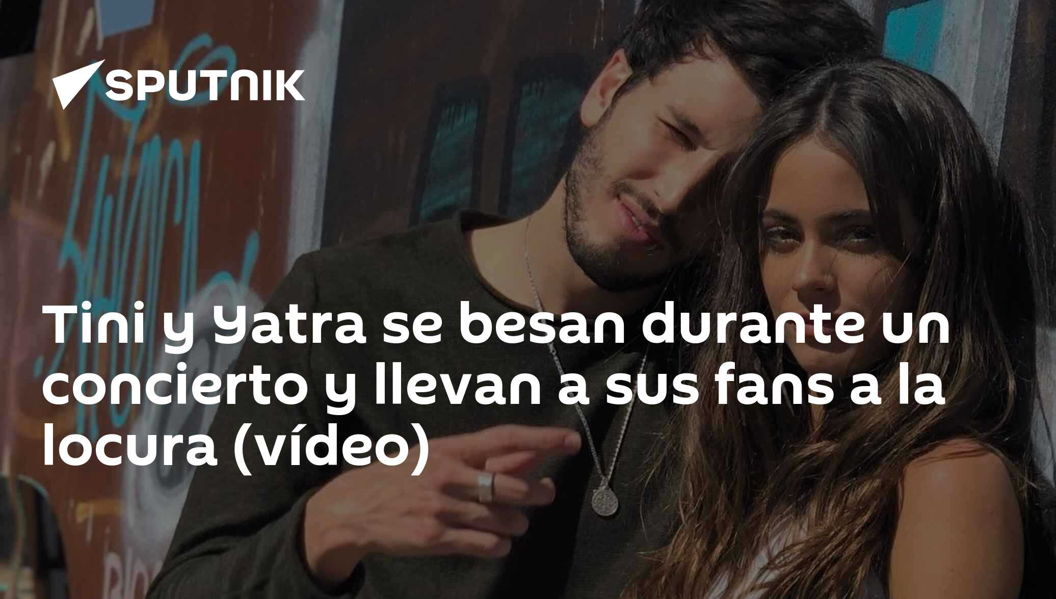 Tini y Yatra se besan durante un concierto y llevan a sus fans a la ...