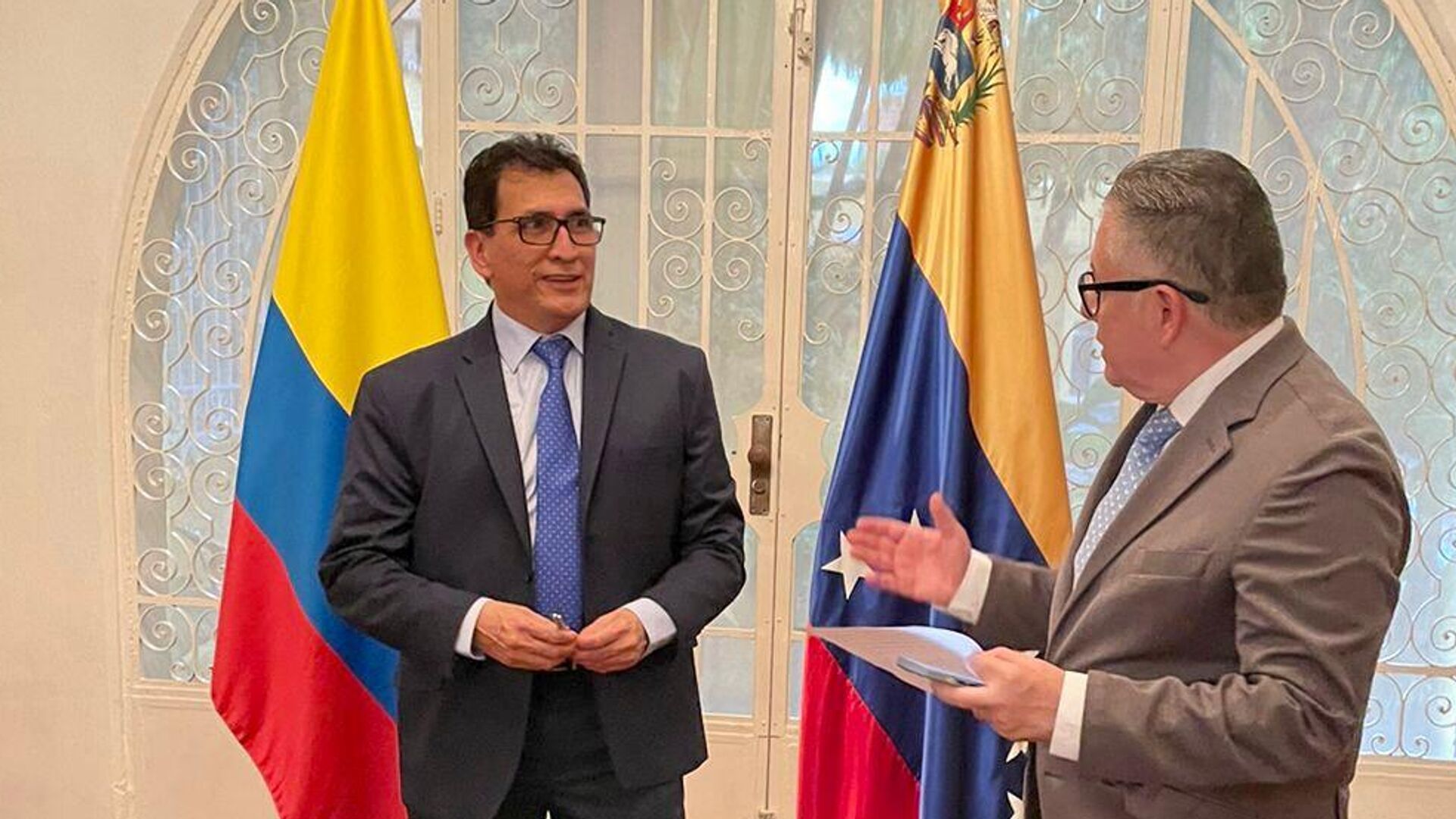 El nuevo embajador de Colombia en Venezuela presenta credenciales en Caracas | Fotos - 10.08. ...