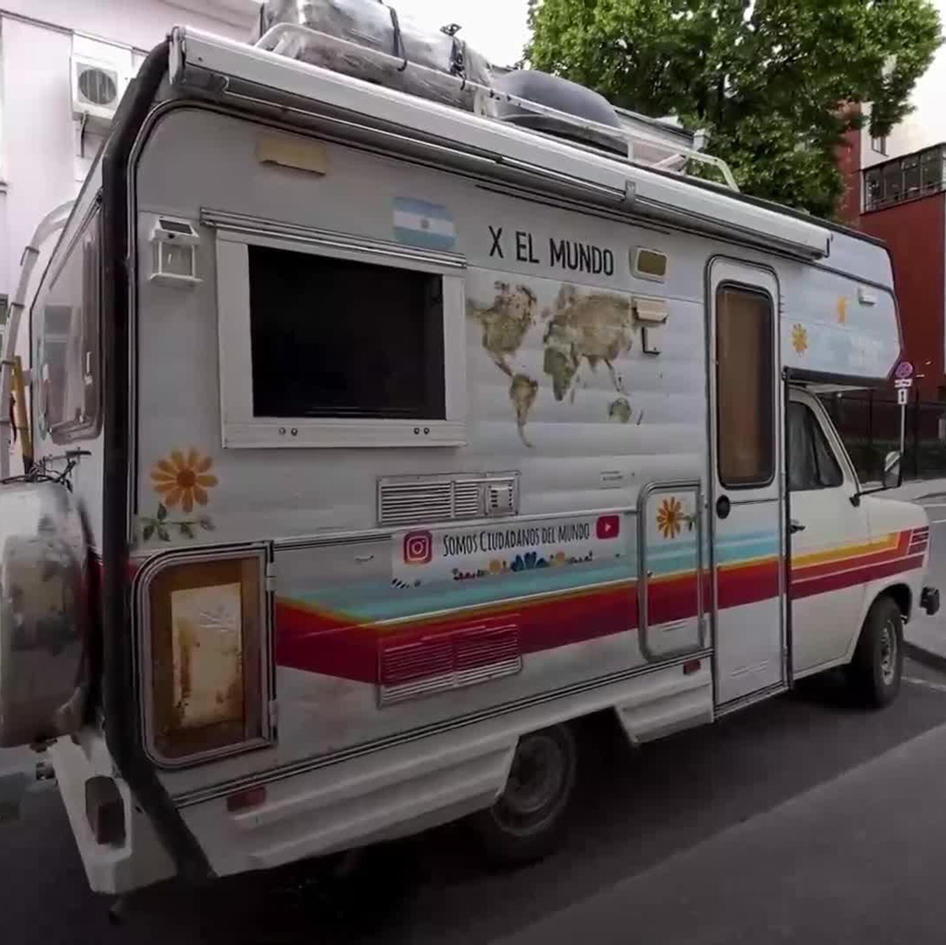 El mundo en una casa rodante: un viaje increíble sin final a la vista ...