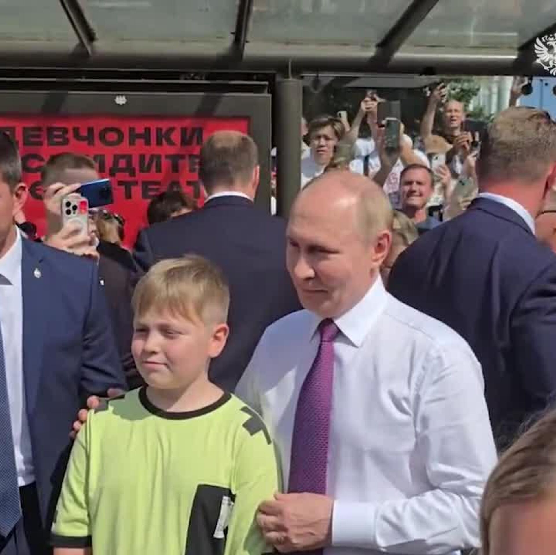 Los residentes de San Petersburgo reciben emotivamente a Putin - 27.07. ...