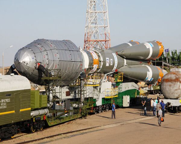 Cohete ruso Soyuz 2.1a pone en órbita flotilla de satélites de ...